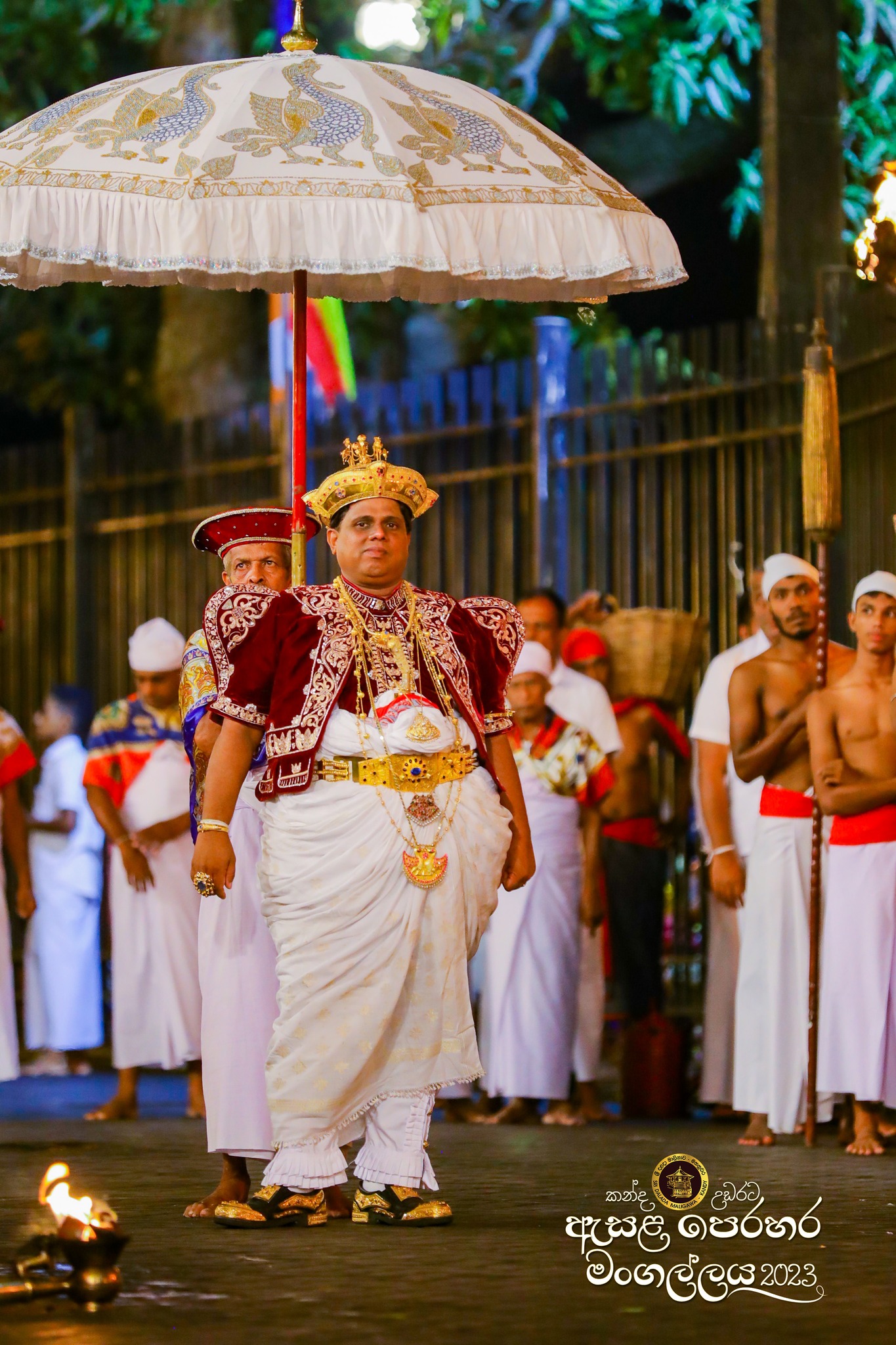 චිරාත් කාලයක් මහා සම්මත හෙළ සිරිත් සුරැකි ශ්‍රී දළඳා අවසන් මහා ...