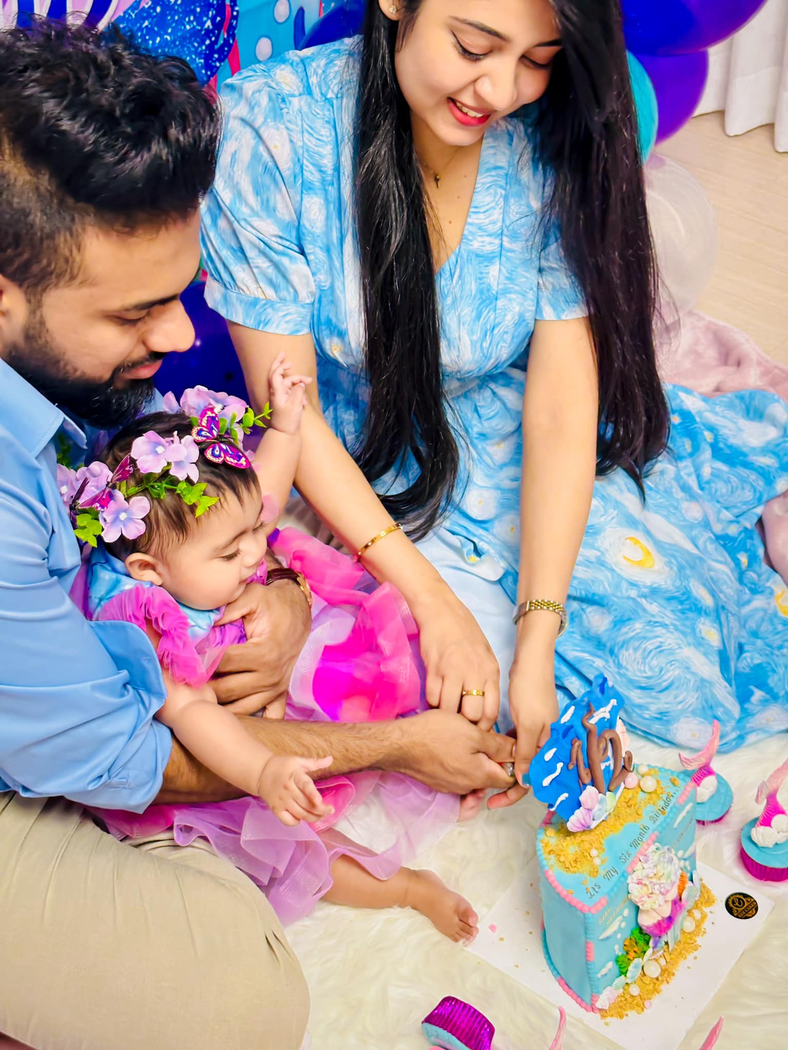 කොහොමද මේ චූටි බෝලේගේ හැඩ... ඒ දෙන්නගේ චූටි මැණිකට දැන් මාස හයක් ලු... - Samee And Sandu - Hiru ...