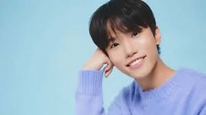 "Mama Guy" ලෙස ලොවක් වසඟයට ගත් TikTok තරුවට වැඩ වරදී... - Seo Won Jeong ...