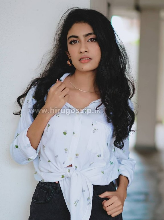 මට අවුරුදු 20 යි, අම්මා කෙනෙක් වෙන්න යන්නේ, ඒකට සූදානම් වෙනවා දැන් ...