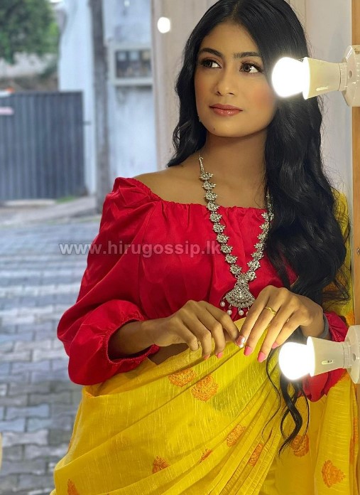 මට අවුරුදු 20 යි, අම්මා කෙනෙක් වෙන්න යන්නේ, ඒකට සූදානම් වෙනවා දැන් ...
