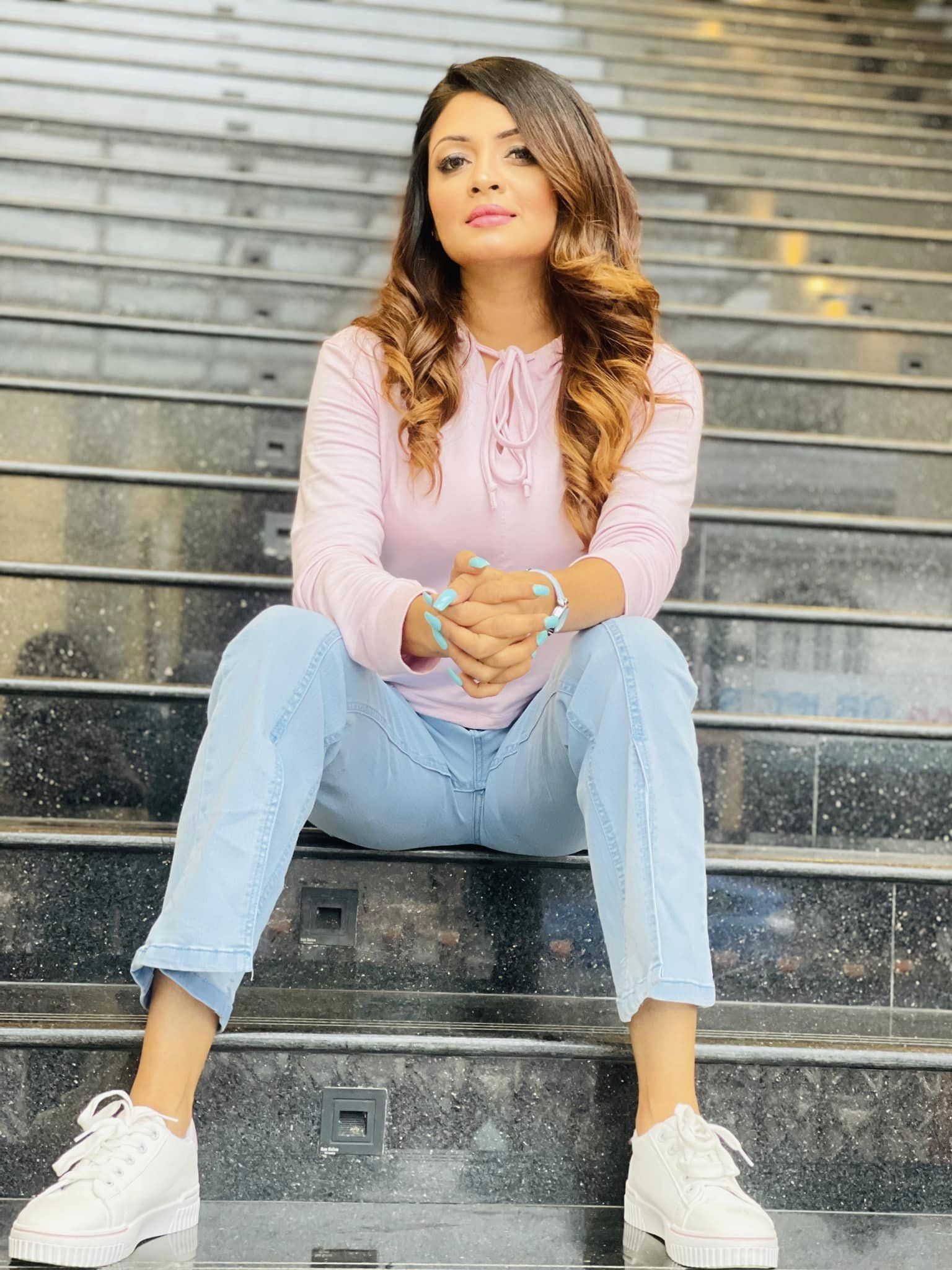 "එයා අවුරුදු 7ක් විතර මගේ යාළුවෙක්... ජීවිතේ පොඩි පොඩි වෙනස් වීම් වුණා ...