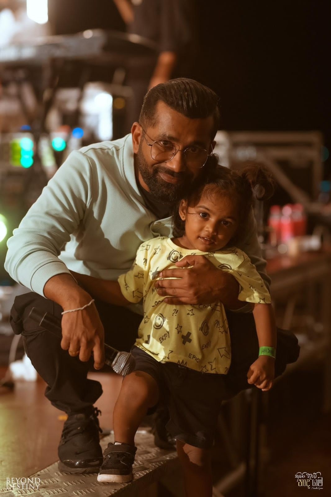 "පන්තියේ අන්තිම වුණත්, ජීවිතයේ ඕනෑම තැනක වැටුනත් සතුටින් ගෙදර එන්න ...