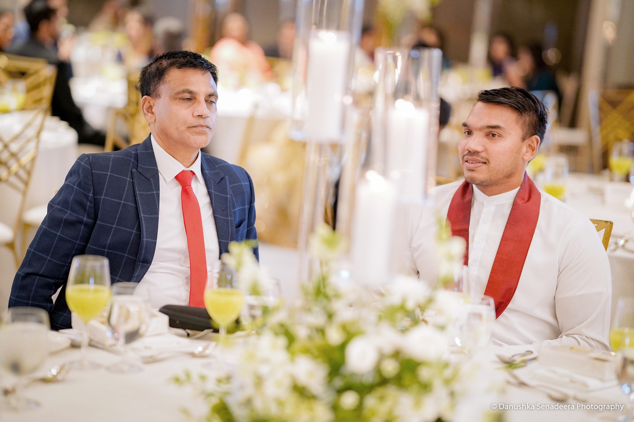 බිත්තරේ බලය පෙන්නූ සරත් රත්නායකගේ පුතුගේ විවාහ උත්සවයට හිටපු ජනපති ...