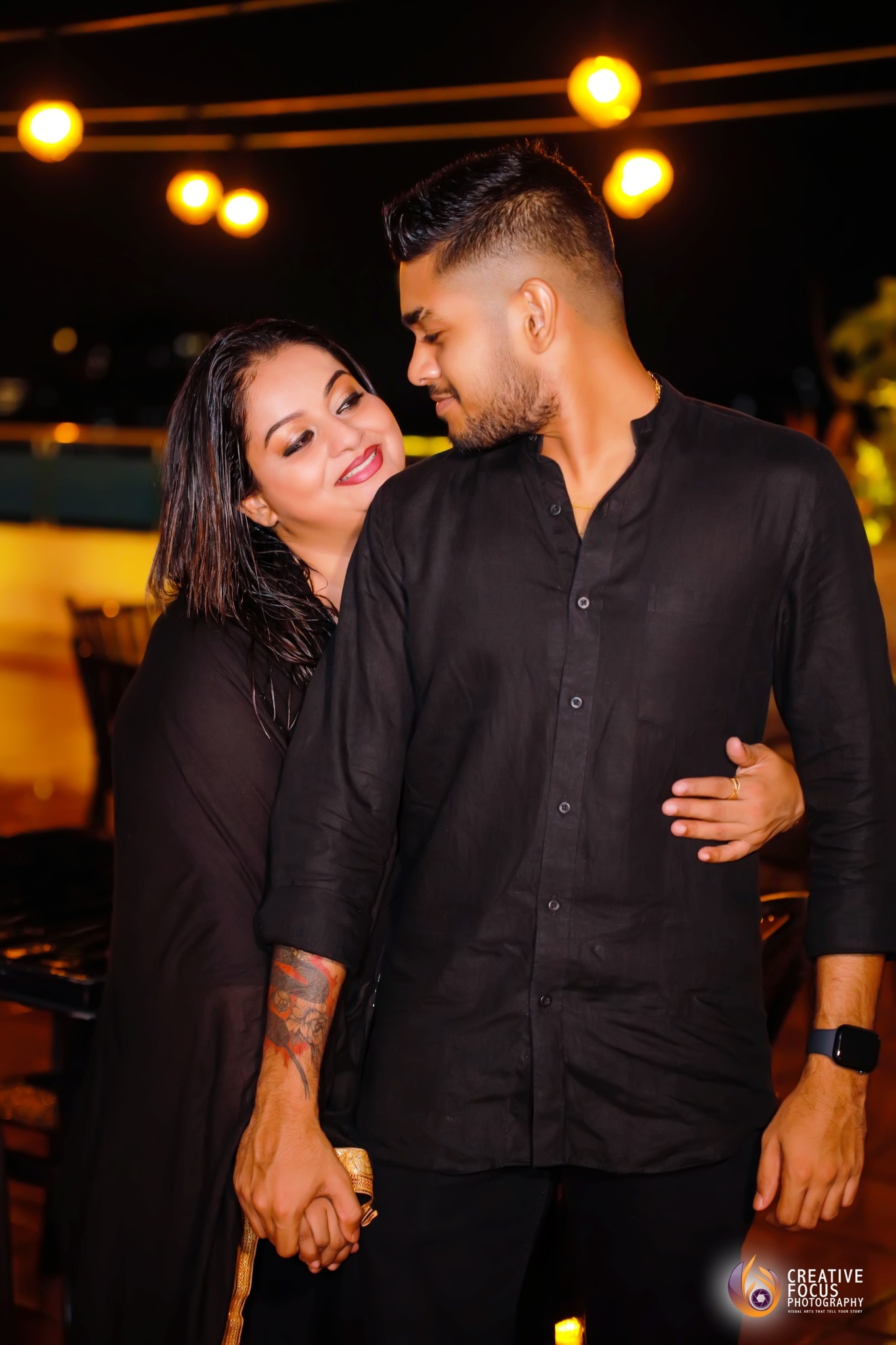 "Happy Birthday මගේ පණ... ඔයාවම හැම ආත්මයකම මටම ලැබෙන්න ඕනි..." සමිතා ...