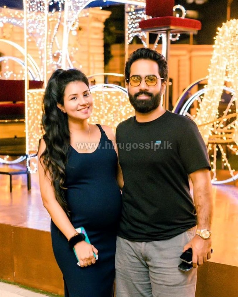 කවුරු හරි කියලා දෙන්න ප්ලීස්... තාත්තා මෙහෙම වෙනකන් බලන් ඉන්න කට්ටියක් ...