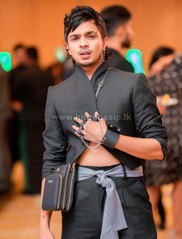 සමලිංගික විවාහ නීතිගත කරන එක හොඳයි. එහෙම අය ගොඩක් ඉන්නවා..” - නර්තනයෙන් ...
