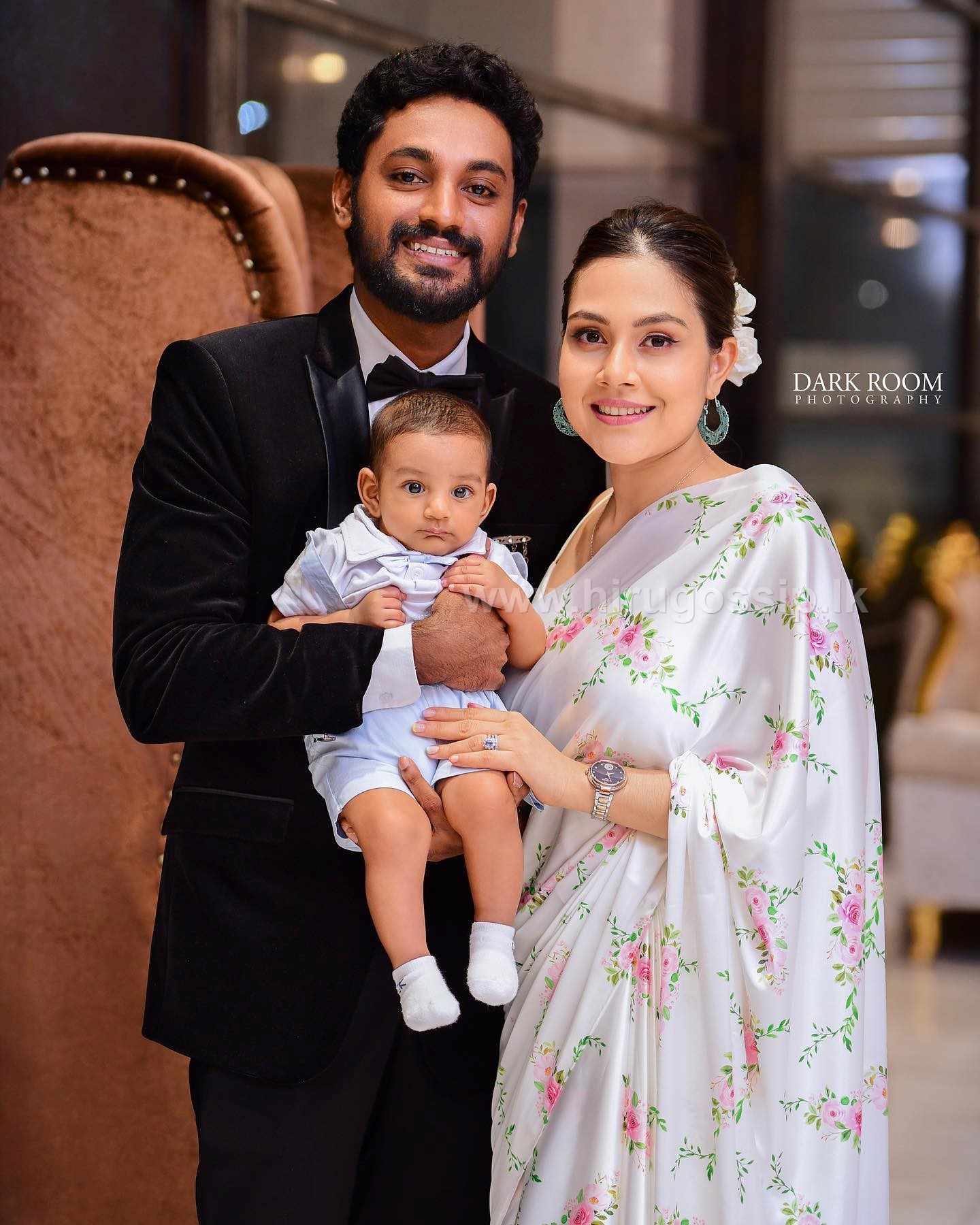 එහෙම ඉන්නකොට බුවී අමු සිංහලෙන් මට මෙහෙම කිව්වා. ඒ මම මේ ආත්මෙදී අහල ...