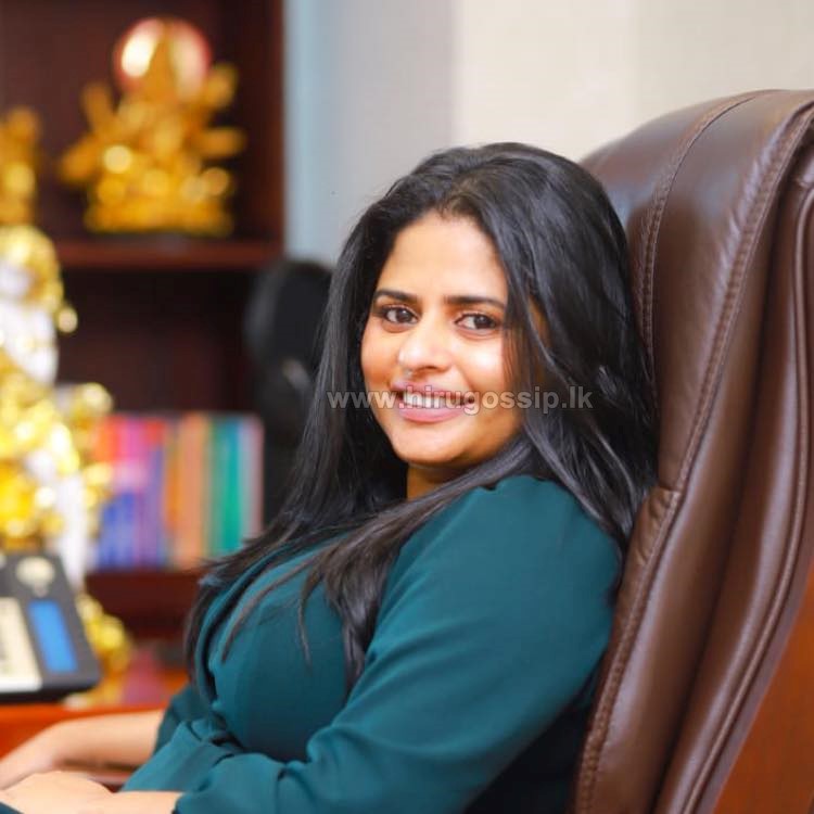 මම හෙව්වේ මගේ දරුවන්ට තාත්තා කෙනෙක්.. බොඩිගාඩ් කෙනෙක්ව විවාහ කරගත්ත ...