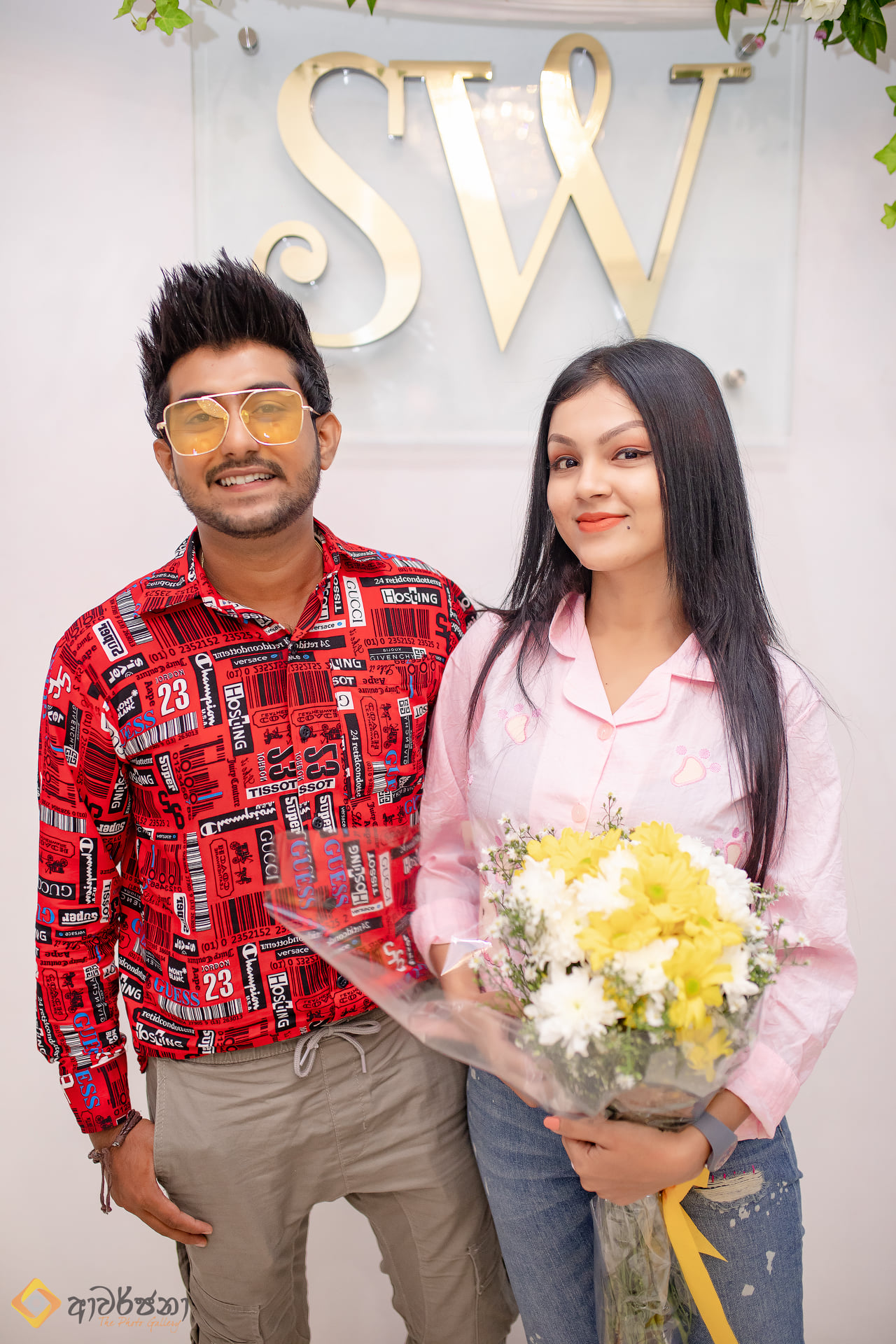 "රණ්ඩු වෙන්න වෙන්න තමයි ආදරය තියනවා කියන එක දැනෙන්නේ...." වෙජිටේරියන් වෙන්න ගිහින් පෙම්වතුන් වුණ ...