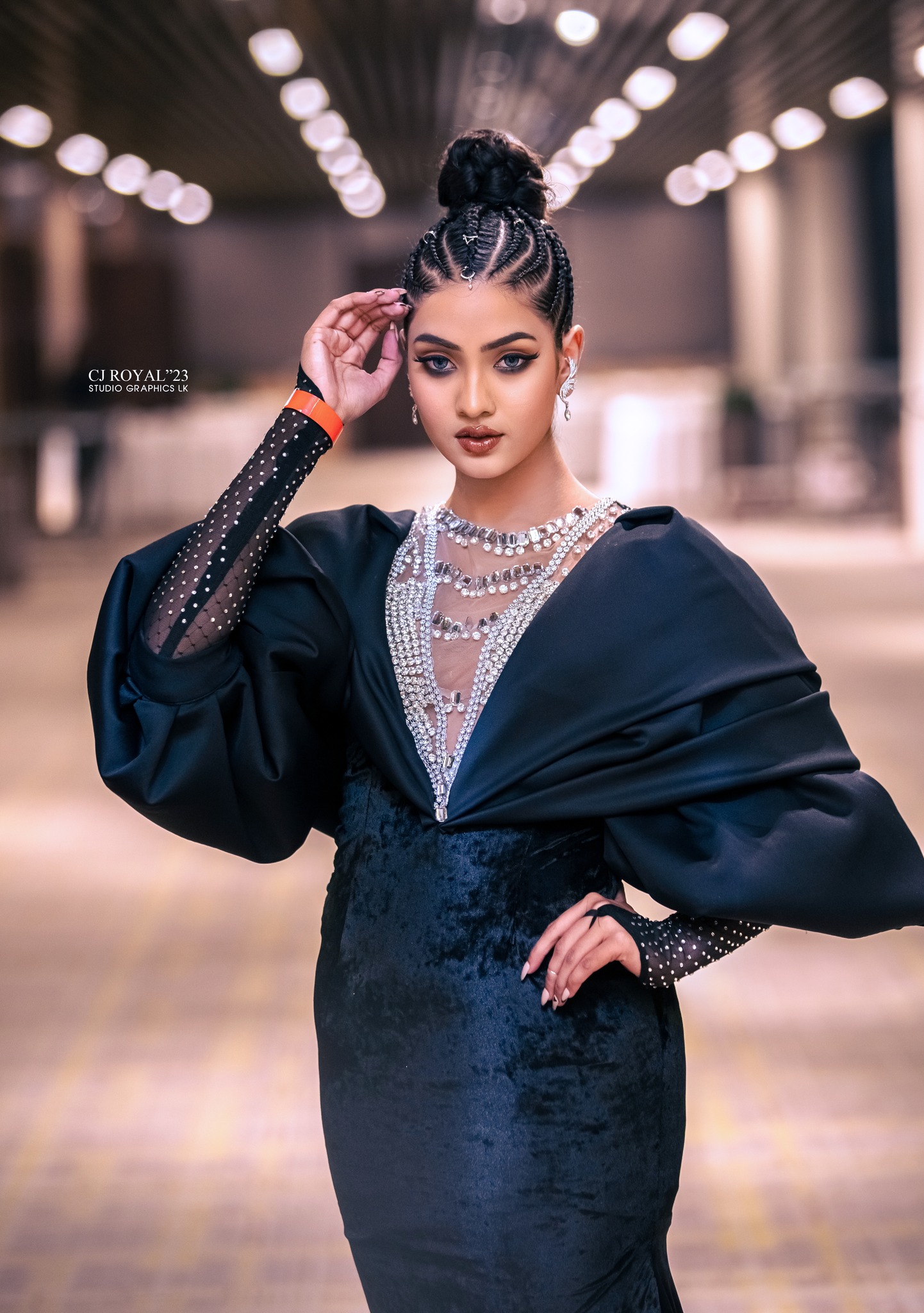ඇයත් එදා රෑ හැමෝගෙම ආකර්ශනය දිනාගත්ත තාරකාවක්..... මෙදා සැරේ CJ අවුරුදු ...