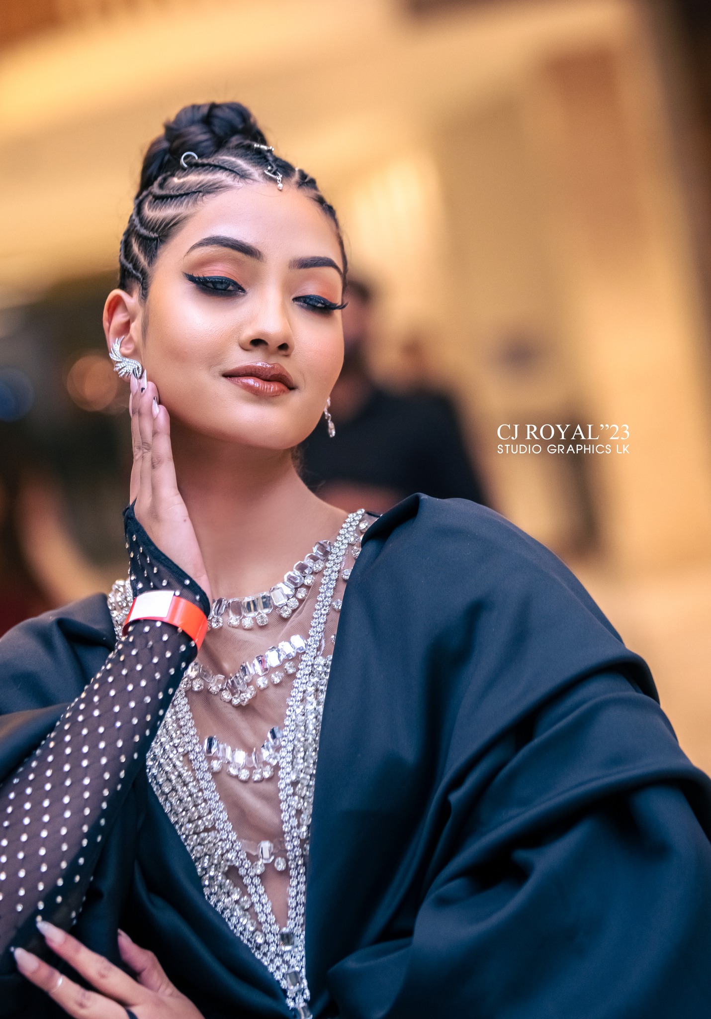 ඇයත් එදා රෑ හැමෝගෙම ආකර්ශනය දිනාගත්ත තාරකාවක්..... මෙදා සැරේ CJ අවුරුදු ...