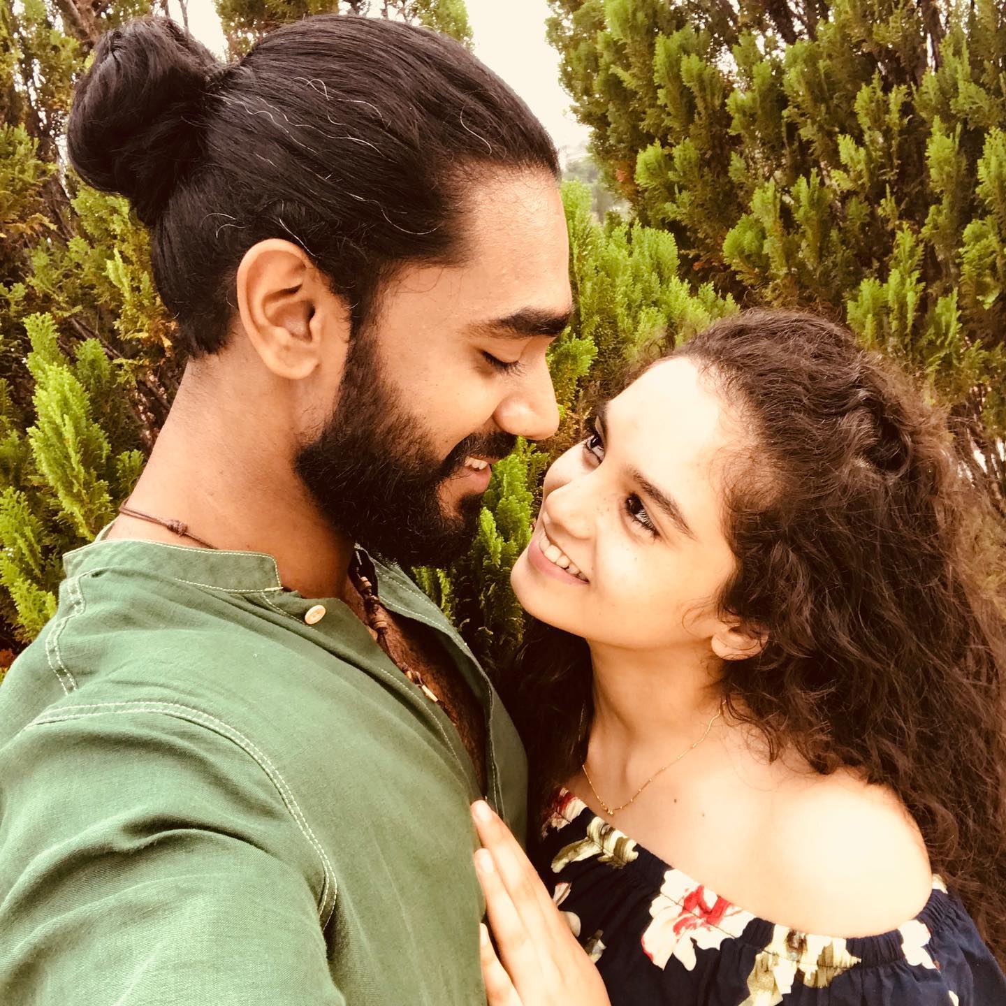 "මම රඟපාන නිළියන්ගේ නම් පවා දුව දන්නවා..." "අපේ අම්මා අප්පච්චි කියපු ...