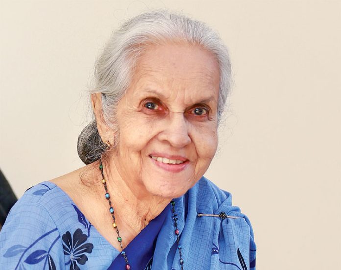 "නිතරම ඇඳේ වැතිරිලා තමයි ඉන්නේ.. ඒක ඇඟට පහසුයි... මට සමහර දේවල් දැන් ...