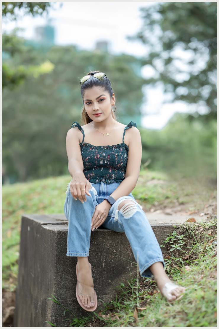 "අම්මා තාත්තා කොහොමත්, හැමවෙලාවෙම හිනාවෙලා ඉන්න දෙන්නෙක්... හරි සැහැල්ලුවෙන් සතුටින් ජීවිතේ ...