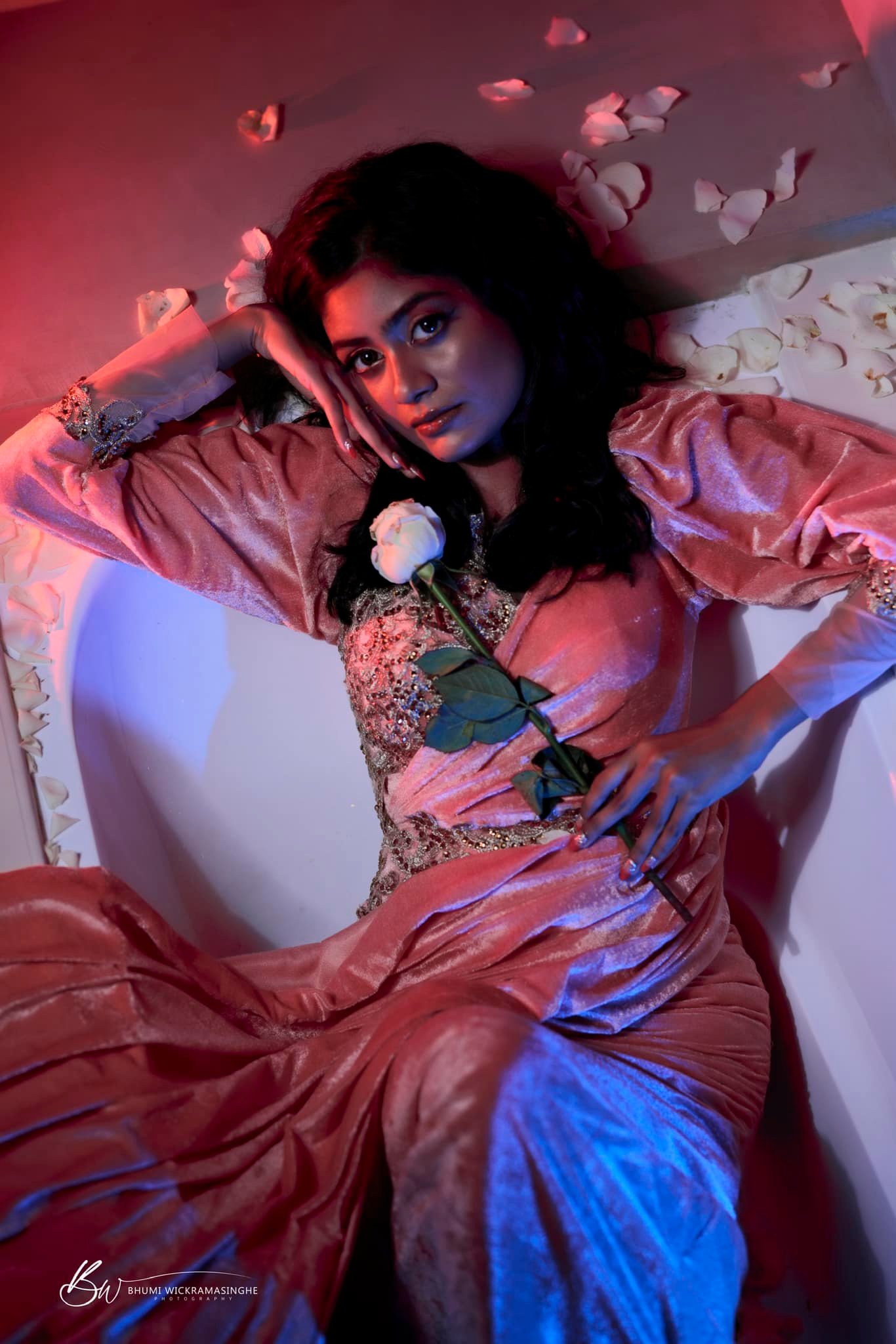 21 වැනි පරිච්ඡේදය සරාගී අමුතුම විදිහකට... ජනප්‍රිය රංගන ශිල්පිනී වගීෂා ...