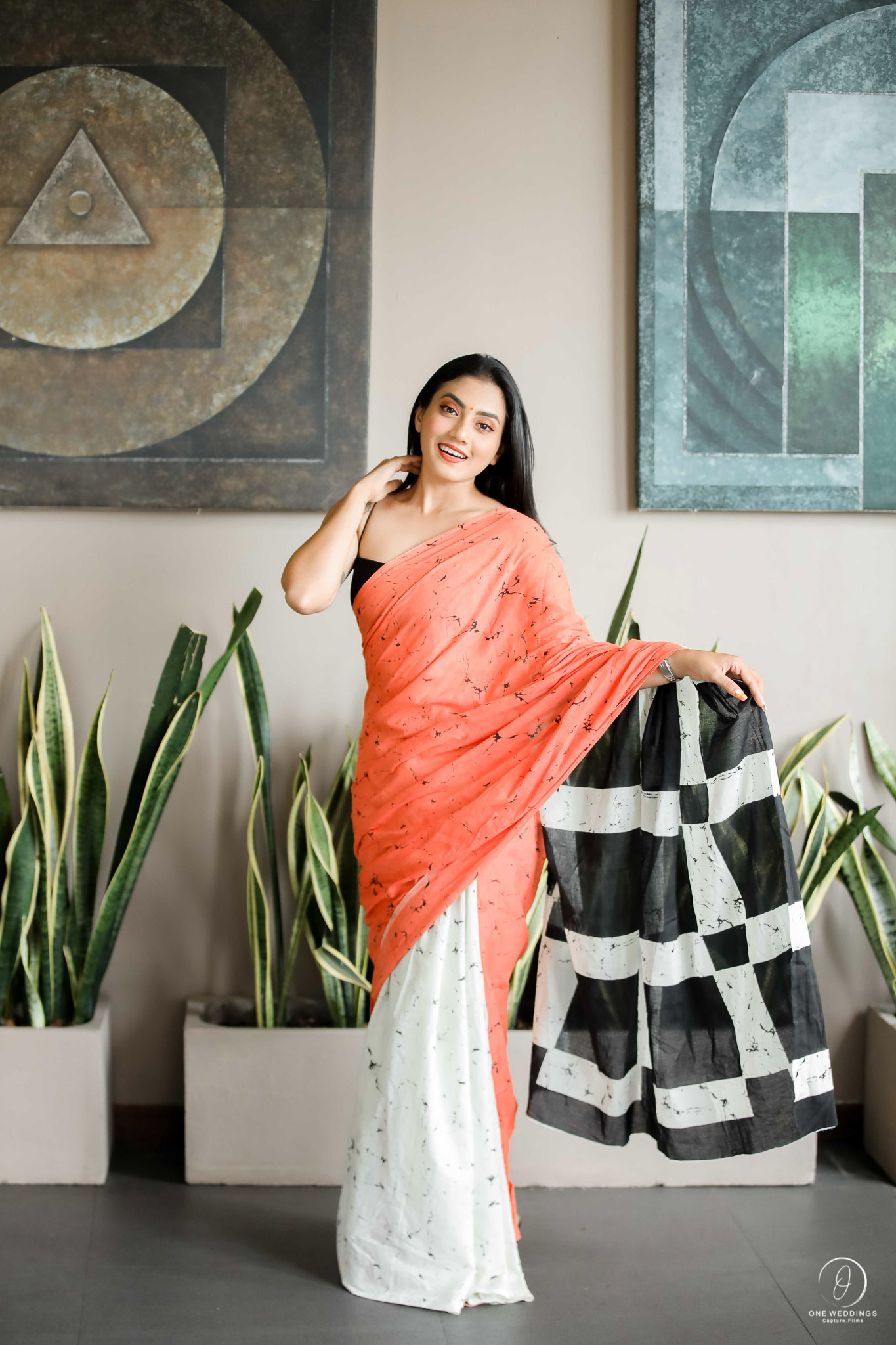 "වැහිබිඳු වැටෙනවා නම් සුළඟක් සැලෙනවා නම් මොහොතක් තනිවී විඳිමී ආදරේ ...