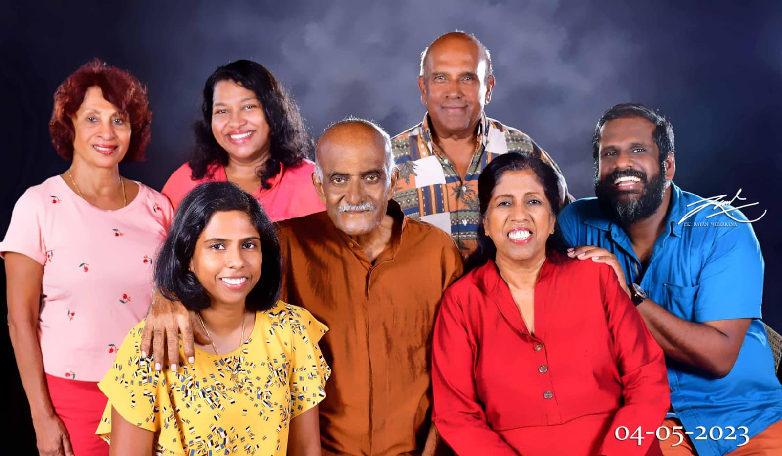 ඇගේ ගීතයේ මිහිර වැඩියෙන්ම දැනෙන්න ඇත්තේ ඔහුට.. ඒත් අද ඒ ගී ගයන්නේ කාටද ...