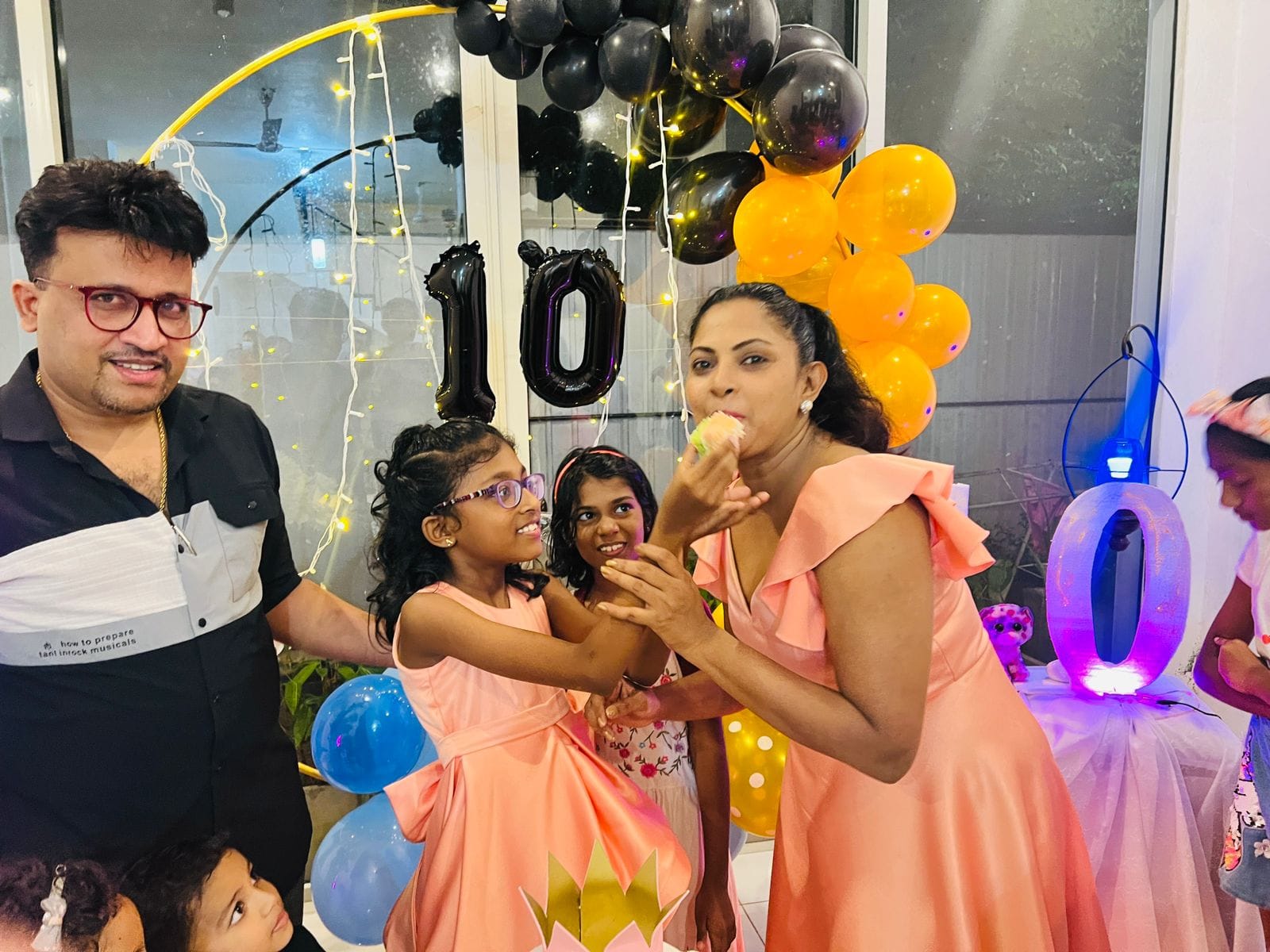 "මගේ ආදරය...මගේ හුස්ම...මගේ හැමදේම" - රංගන ශිල්පිනී හිමාලි සයුරංගි ...
