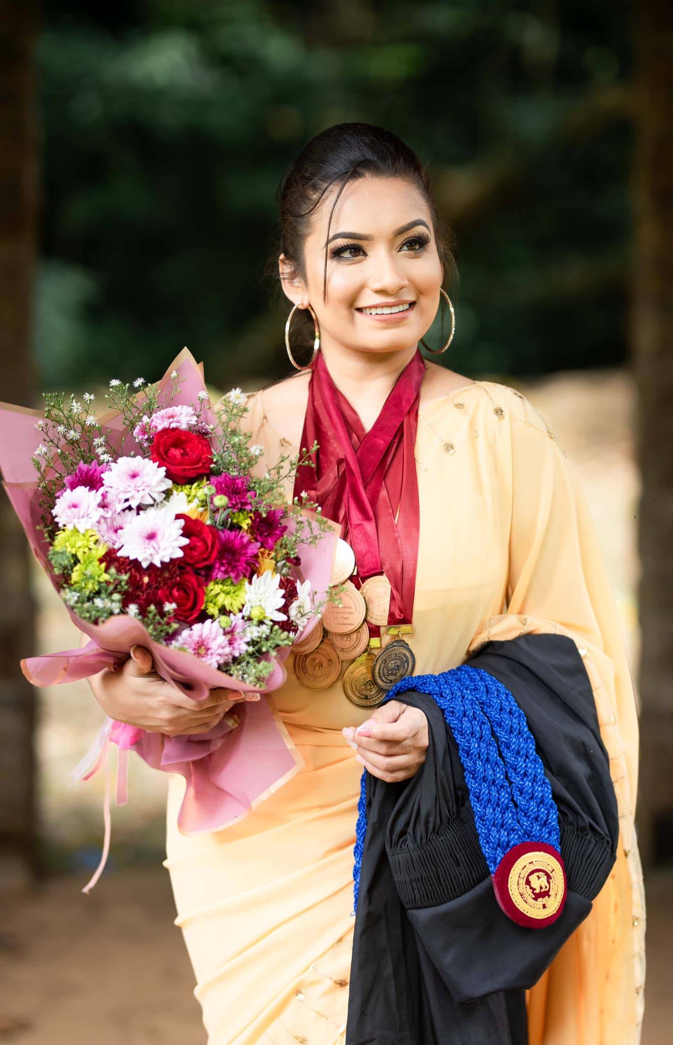 එකම නම අට වතාවක්.. සැබවින්ම ඇය නිදහස් අධ්‍යාපනයේ අර්ථය කියාදුන් ...