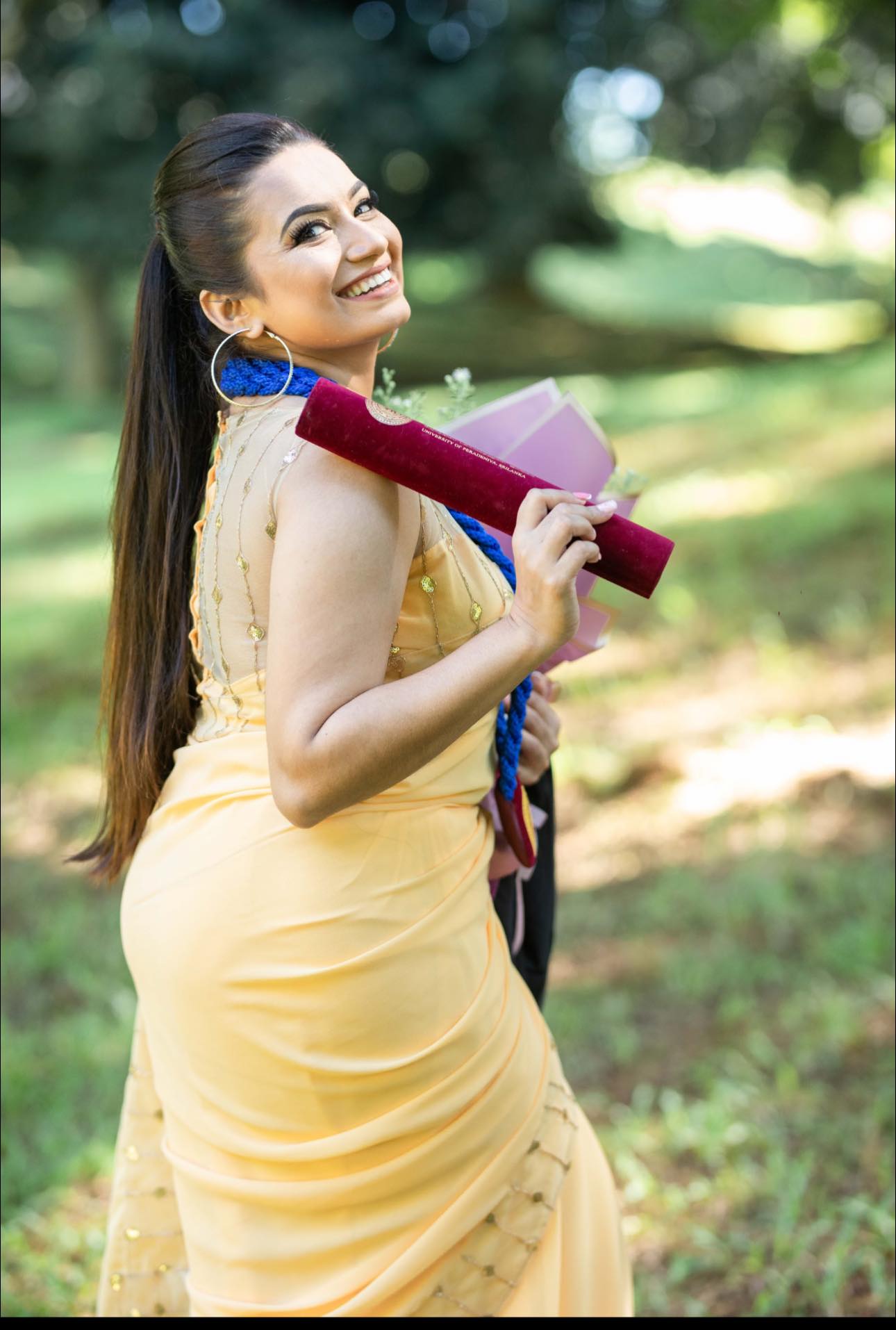 එකම නම අට වතාවක්.. සැබවින්ම ඇය නිදහස් අධ්‍යාපනයේ අර්ථය කියාදුන් ...