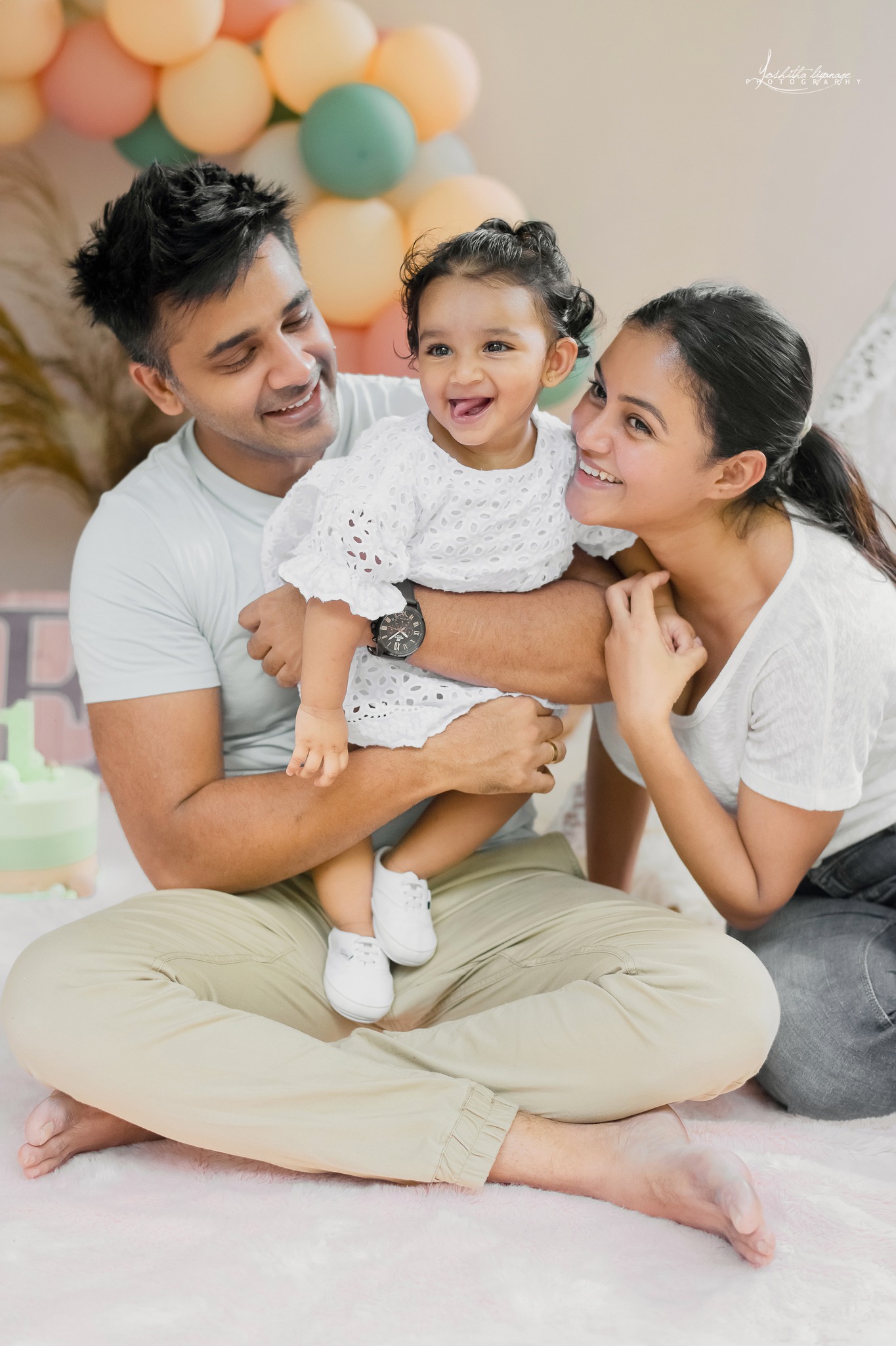 ගෙවුණු වසර 4ක්.. සුන්දර මතක ගොඩක්.. ඒ දෙන්නාගේ ආදර කතාව අලුත් ...
