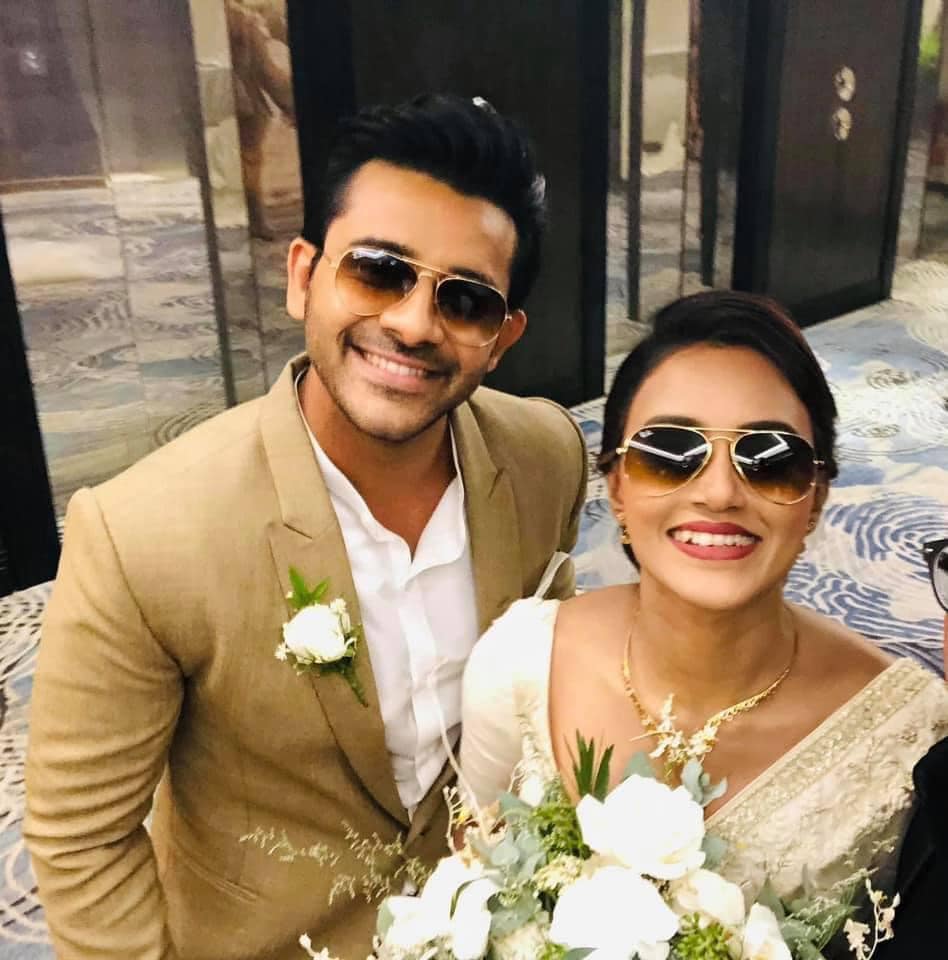 ගෙවුණු වසර 4ක්.. සුන්දර මතක ගොඩක්.. ඒ දෙන්නාගේ ආදර කතාව අලුත් ...