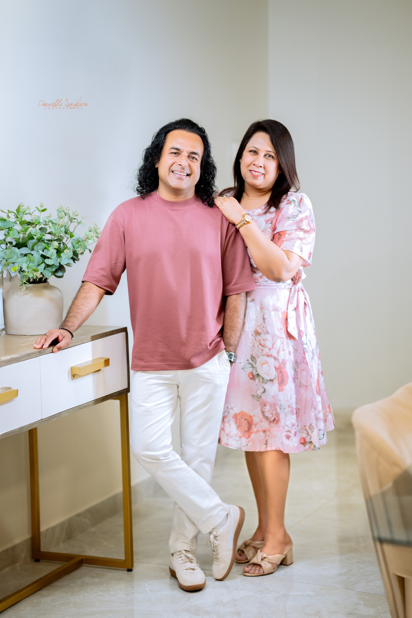 "අත්වැල් බැඳගෙන ජීවිතය විඳිමින් ආ දුර හරිම ආදරණීයයි.." ජීවිතේ තවත් ...