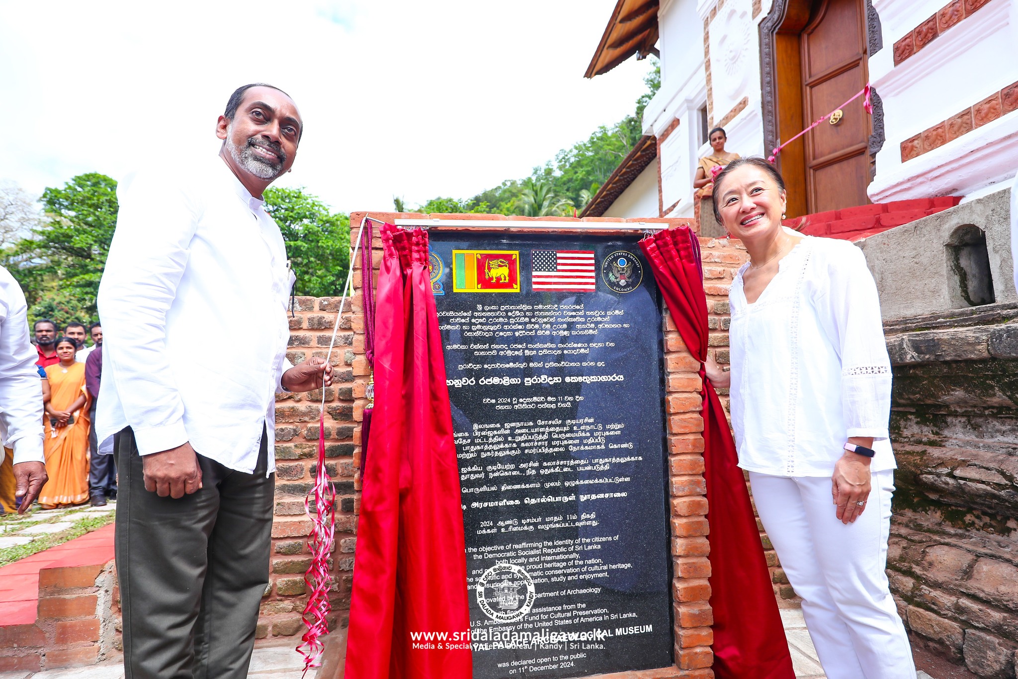 ශ්‍රී වික්‍රම රාජසිංහ රජු යළි මහනුවර මාලිගාවට - Photos - King Sri ...