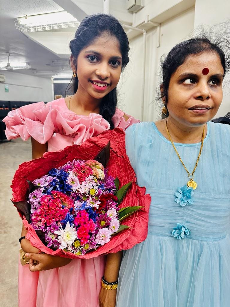 ඉන්දියාවම දිනූ "කිල්මිෂා"ට දකුණු ඉන්දීය සිනමාවෙන් ආරාධනයක්,මෙන්න ඇහෙන ...