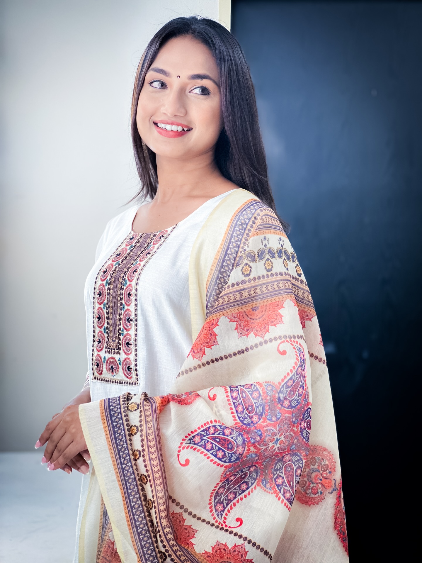 "මං හිතනවා ඒක වාසනාවත් එක්ක ලැබෙන දෙයක් කියලා.. " මෙගා ස්ටාර් වේදිකාවේ ...