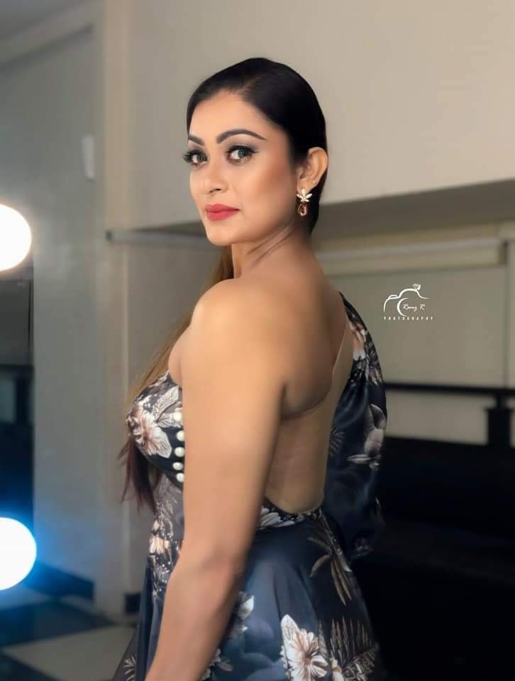 ඇයට සිදුවුණා යැයි කියන මේ අනතුර මොකක්ද..? ජනප්‍රිය තාරකාවක් වුණු හිමාලි ...