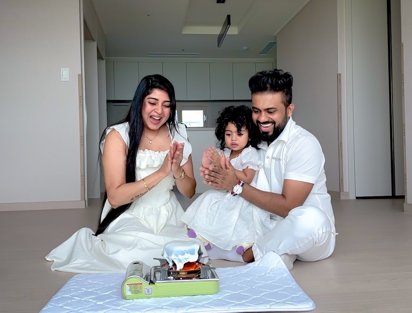 කවුරුත් ආදරය ක‍රන ඒ යුවල.. මේ එයාලගේ ජීවිතයේ අලුත් පිටුවක්.. - Samee ...
