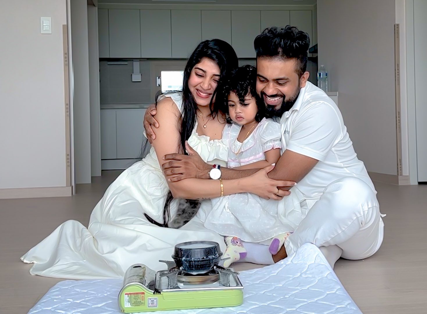 කවුරුත් ආදරය ක‍රන ඒ යුවල.. මේ එයාලගේ ජීවිතයේ අලුත් පිටුවක්.. - Samee ...