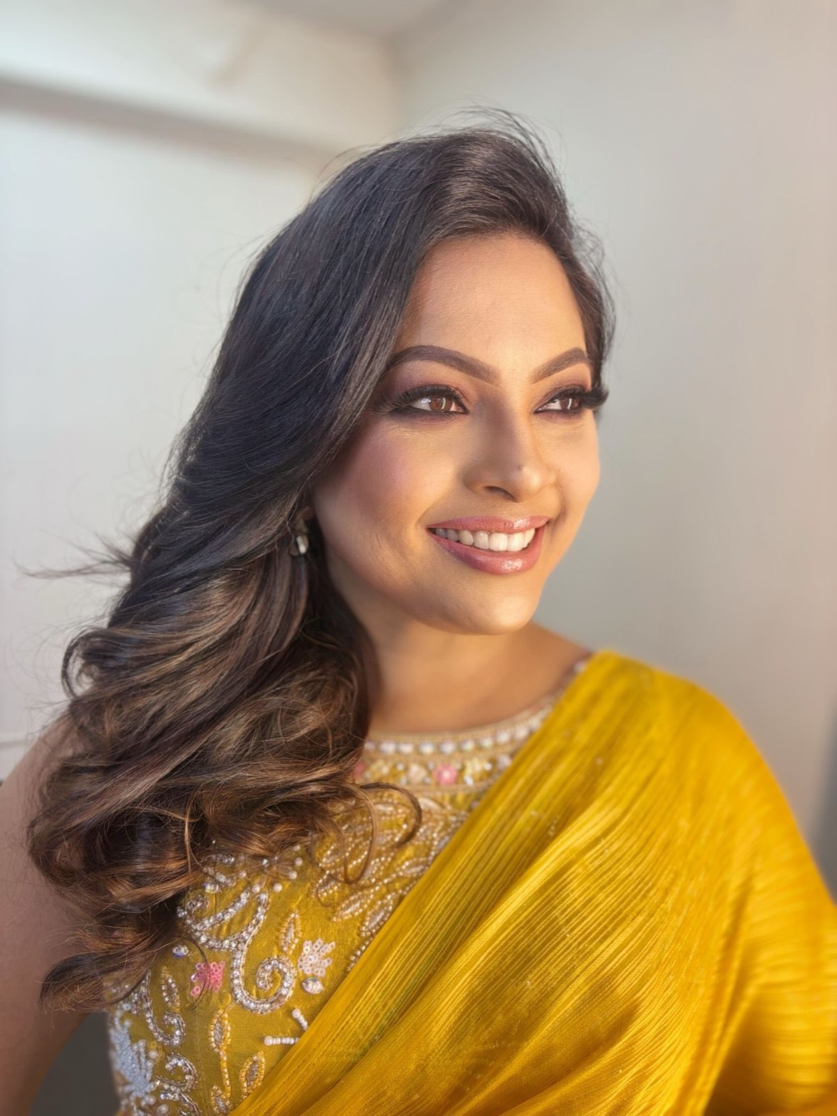 සඳක් වගේ ලස්සන අහිංසකාවිය හිමාලි - photos - Himali Saurangi - Hiru ...