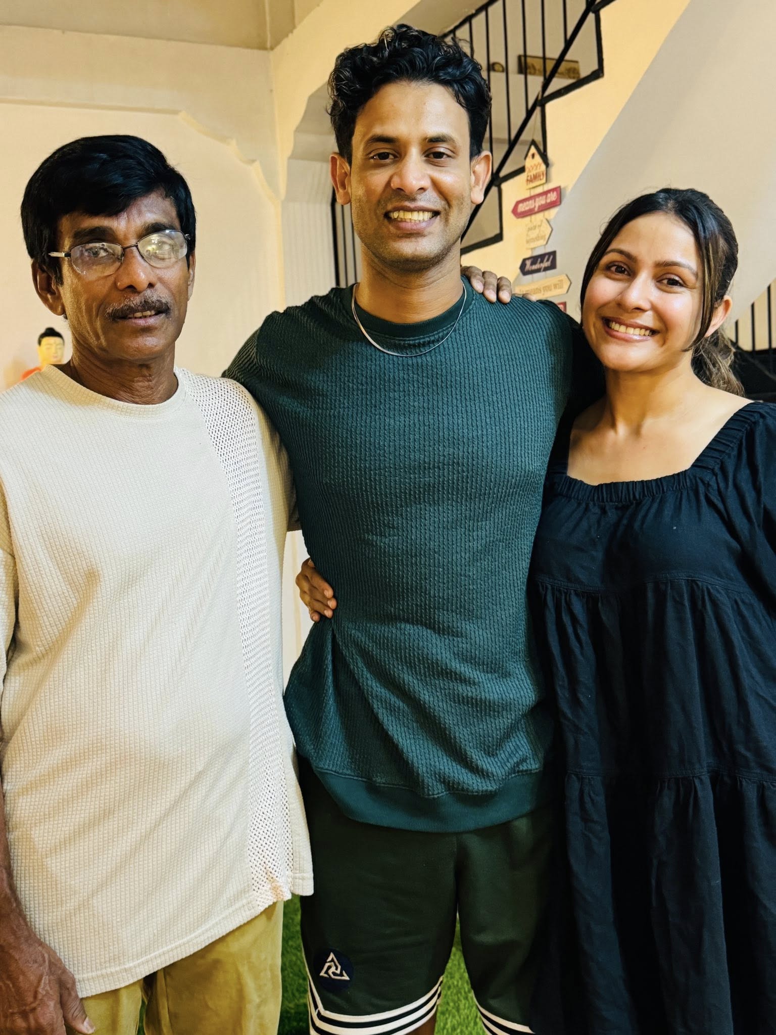 ඔහුට ආදරය කරන අයත් එක්ක එදා දවස සමරපු චතුර, අමතක නොවෙන මතක ගොන්නක් ...