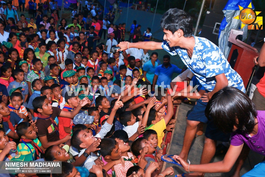 Joyful moments cherished with "Handaya" cast in Kandy. - Photo Gallery ...