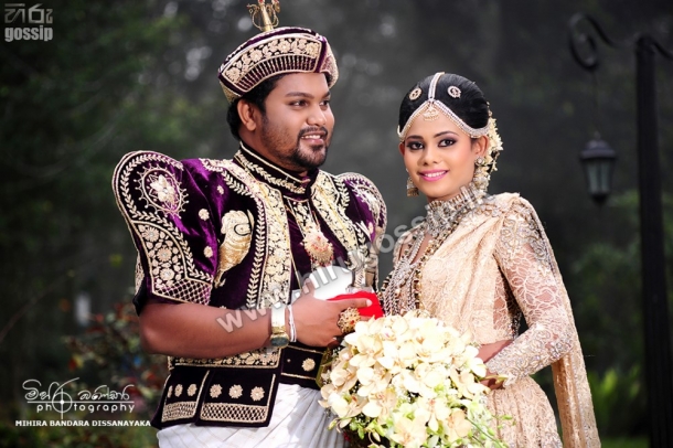 Actor Lakshan Wattuhewa's Wedding - Photo Gallery - Hiru Gossip, Lanka ...