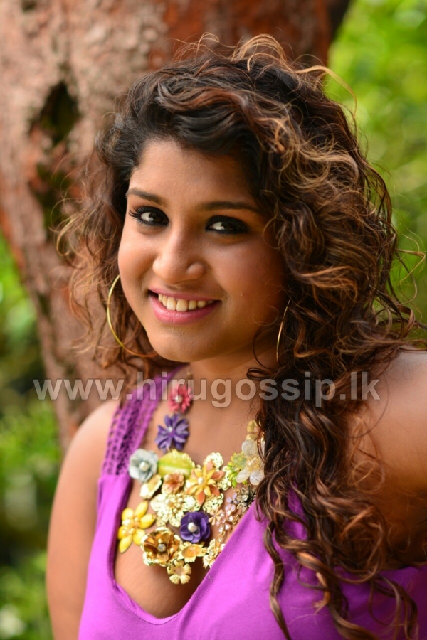 Dilani Abeywardana's Daughter Kavisha's New Photoshoot - Photo Gallery ...
