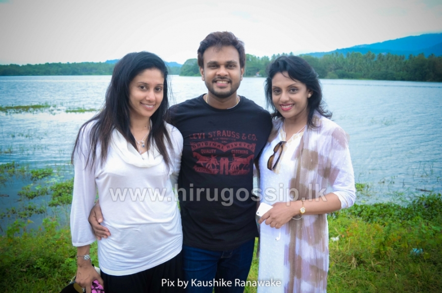 Suraj Mapa's Birthday Celebration - Photo Gallery - Hiru Gossip, Lanka ...