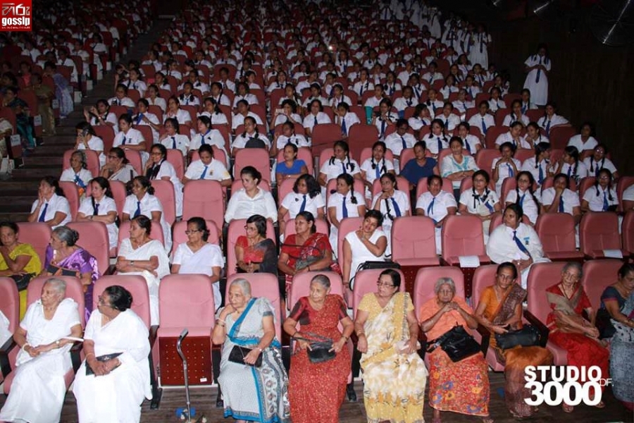 Musaeus College Back To School 2016 - Photo Gallery - Hiru Gossip ...