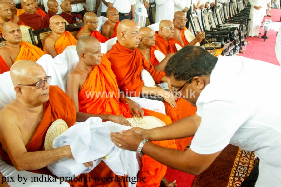 Country bids farewell to the Maestro Pandit Amaradeva last moment ...