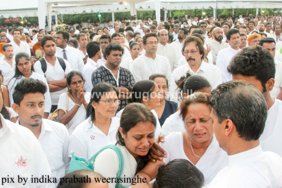Country bids farewell to the Maestro Pandit Amaradeva last moment ...