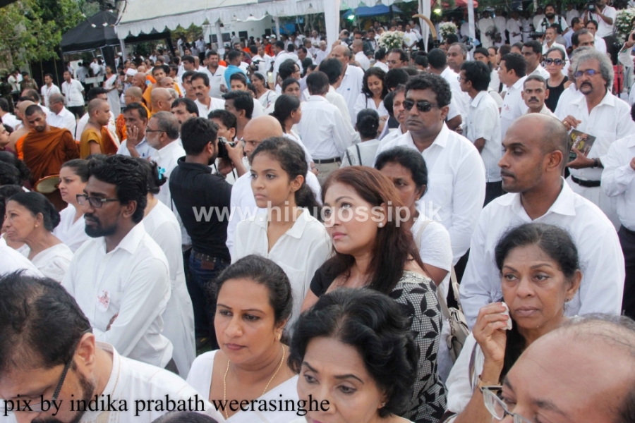 Country bids farewell to the Maestro Pandit Amaradeva last moment ...