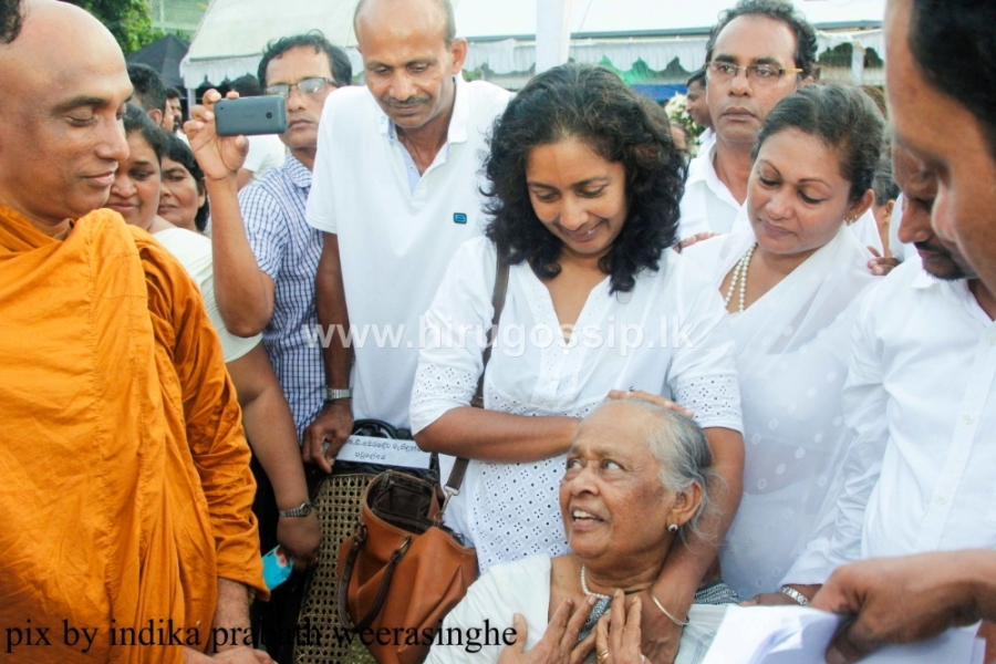 Country bids farewell to the Maestro Pandit Amaradeva last moment ...