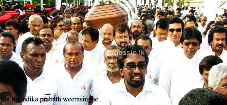 Country bids farewell to the Maestro Pandit Amaradeva last moment ...