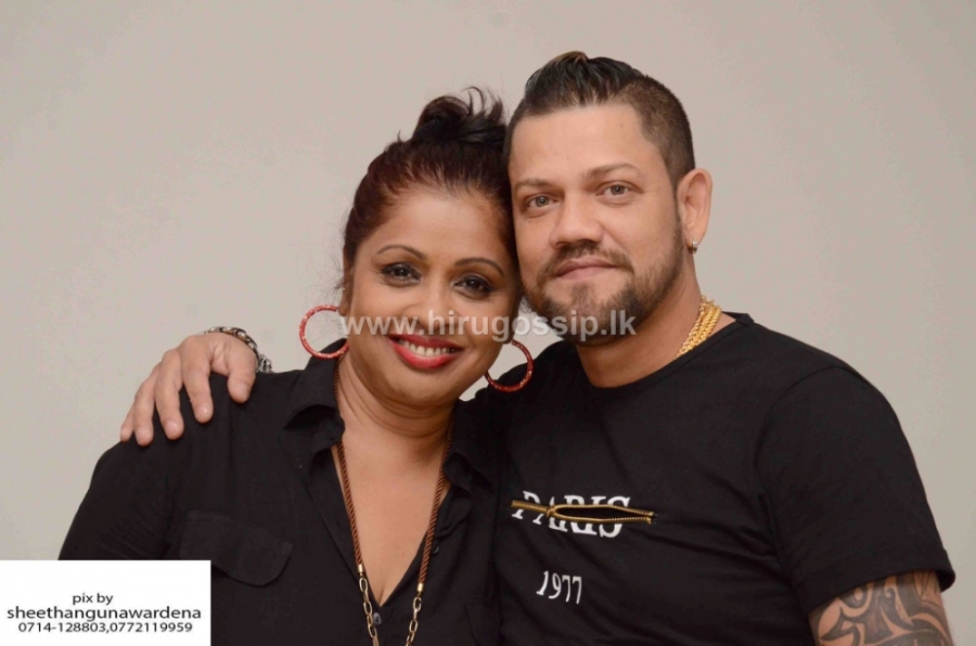 Rohani Weerasinghe celebrates her b'day with other stars - Photo ...