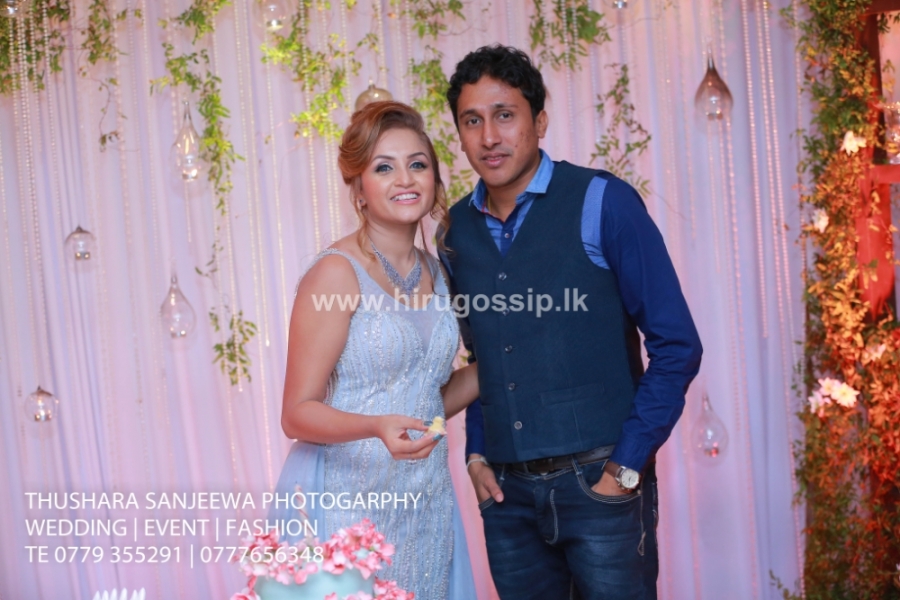 Ashanthi Ranasinghe celebrates her birthday with a large group of stars ...